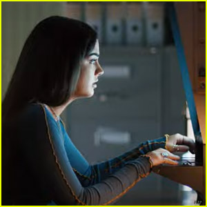 Is Alice Still Stuck in 1999 on Hallmark’s ‘The Way Home’? Watch A ...