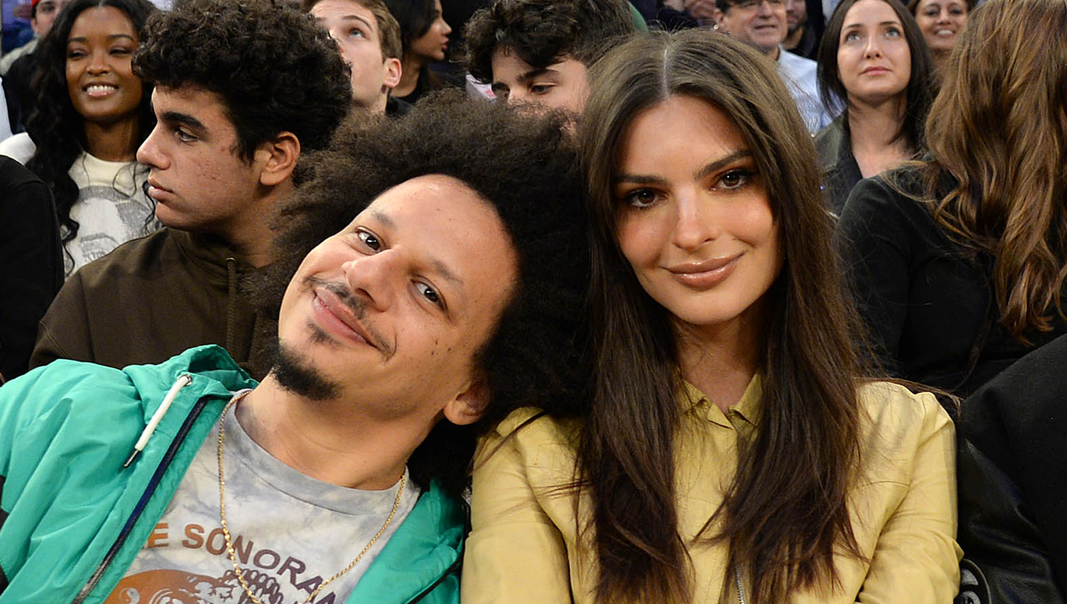 Emily Ratajkowski & Eric Andre Cozy Up at Basketball Game Amid Dating ...