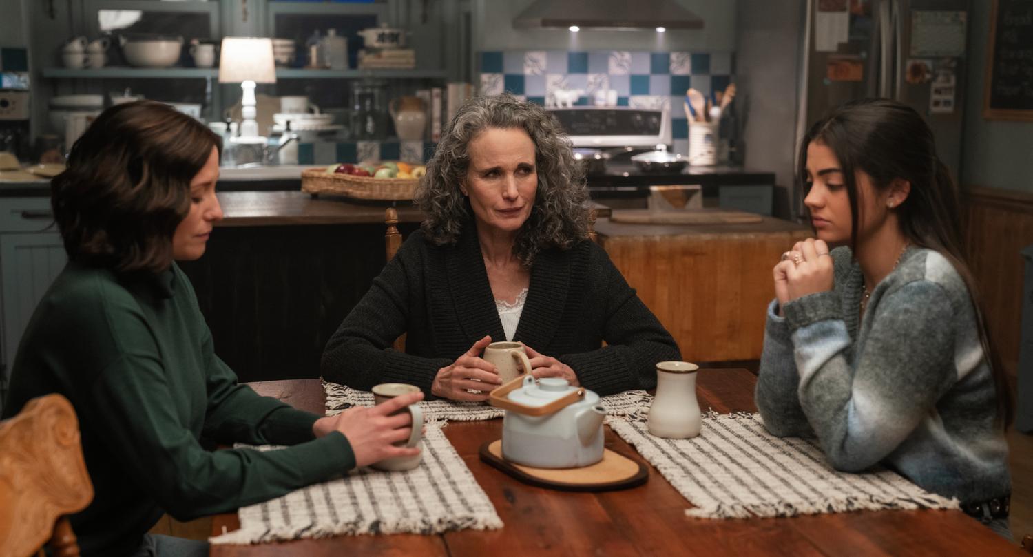 ‘The Way Home’ Finale Spoilers: The White Witch’s Identity Revealed ...