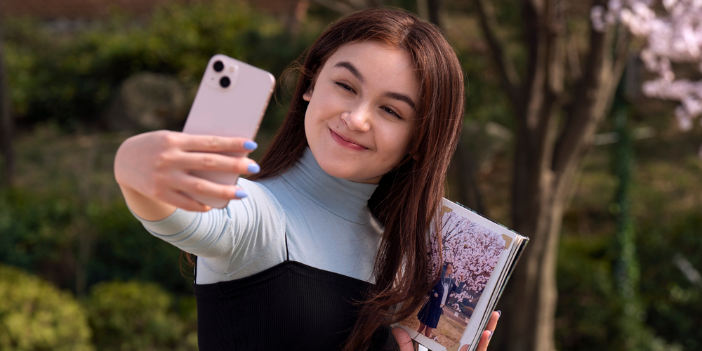 Netflix Drops First Look Pics & Clip Of ‘To All The Boys’ Spinoff ...