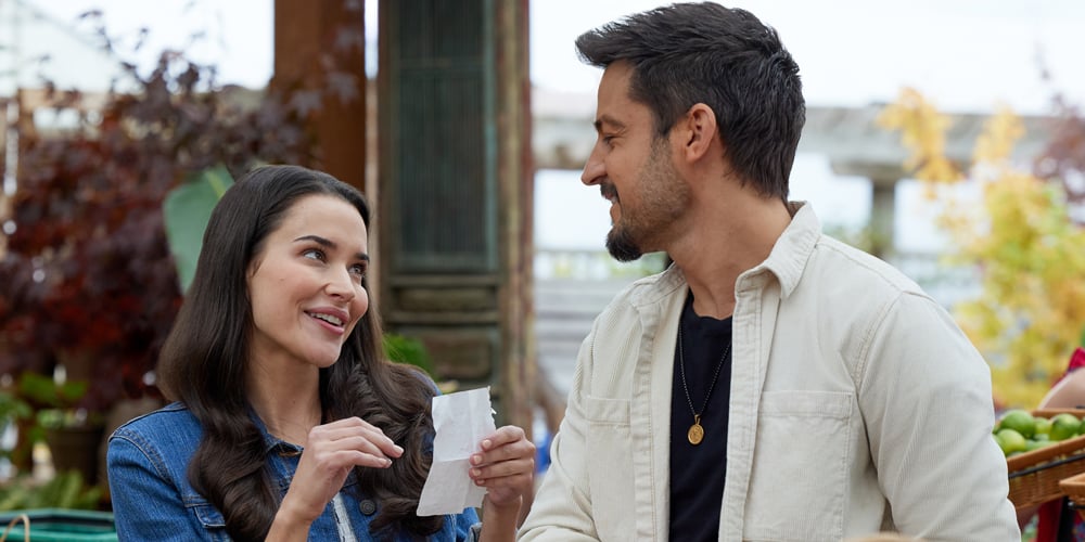 Rhiannon Fish Didn’t Complain At All About Her Kissing Scenes with ...