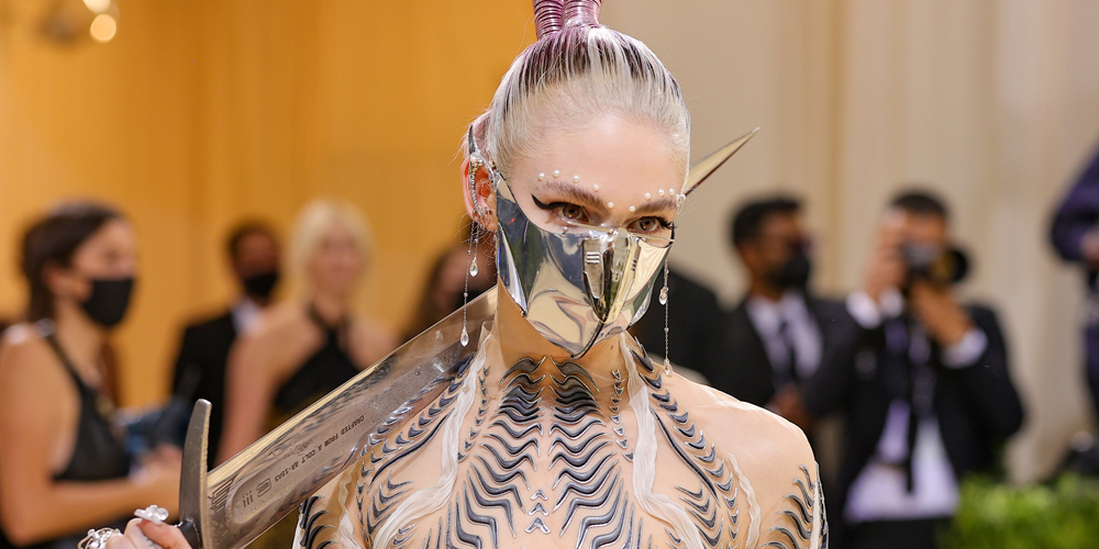 Grimes Tells Fans to Use Her Voice on AI-Generated Music ‘Without ...