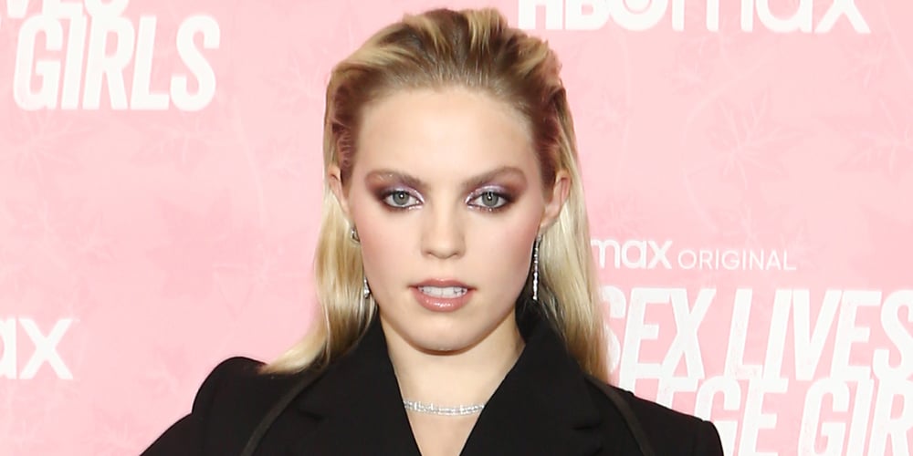 Reneé Rapp Opens Up About What Goes On Privately in the Industry & Her ...