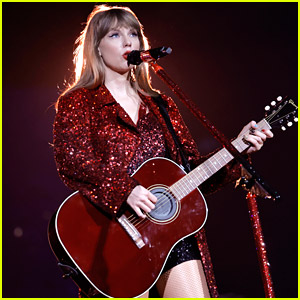 Fans Think Taylor Swift Responded to This Fan’s Sign Asking If She’s ...