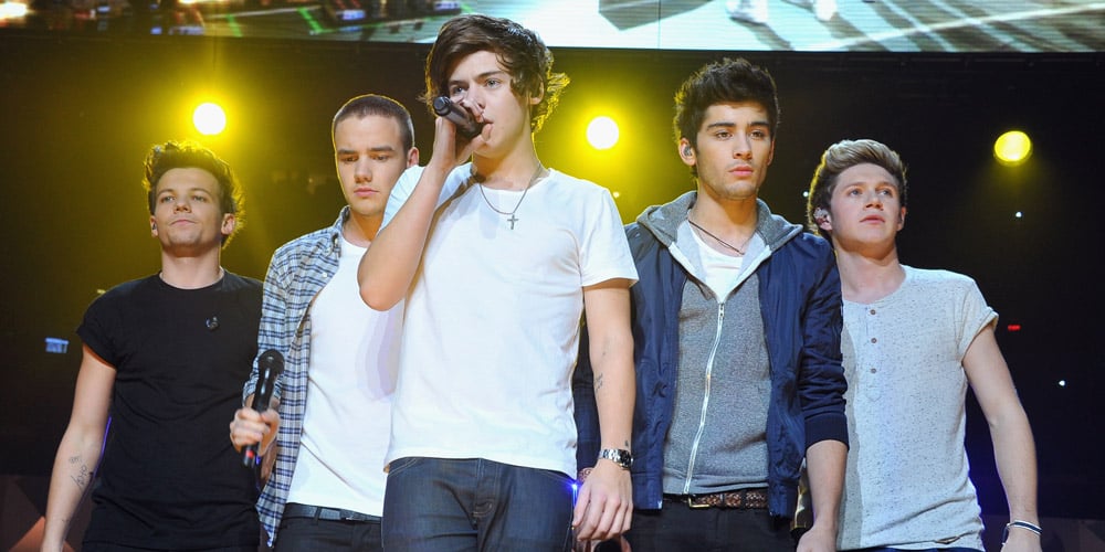 Niall Horan Confirms One Direction Has a New Group Chat Going, Reacts ...