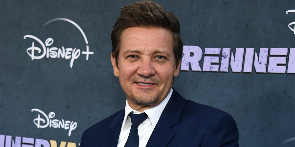 Jeremy Renner Is Pushing Through The Pain While Sharing Recovery ...