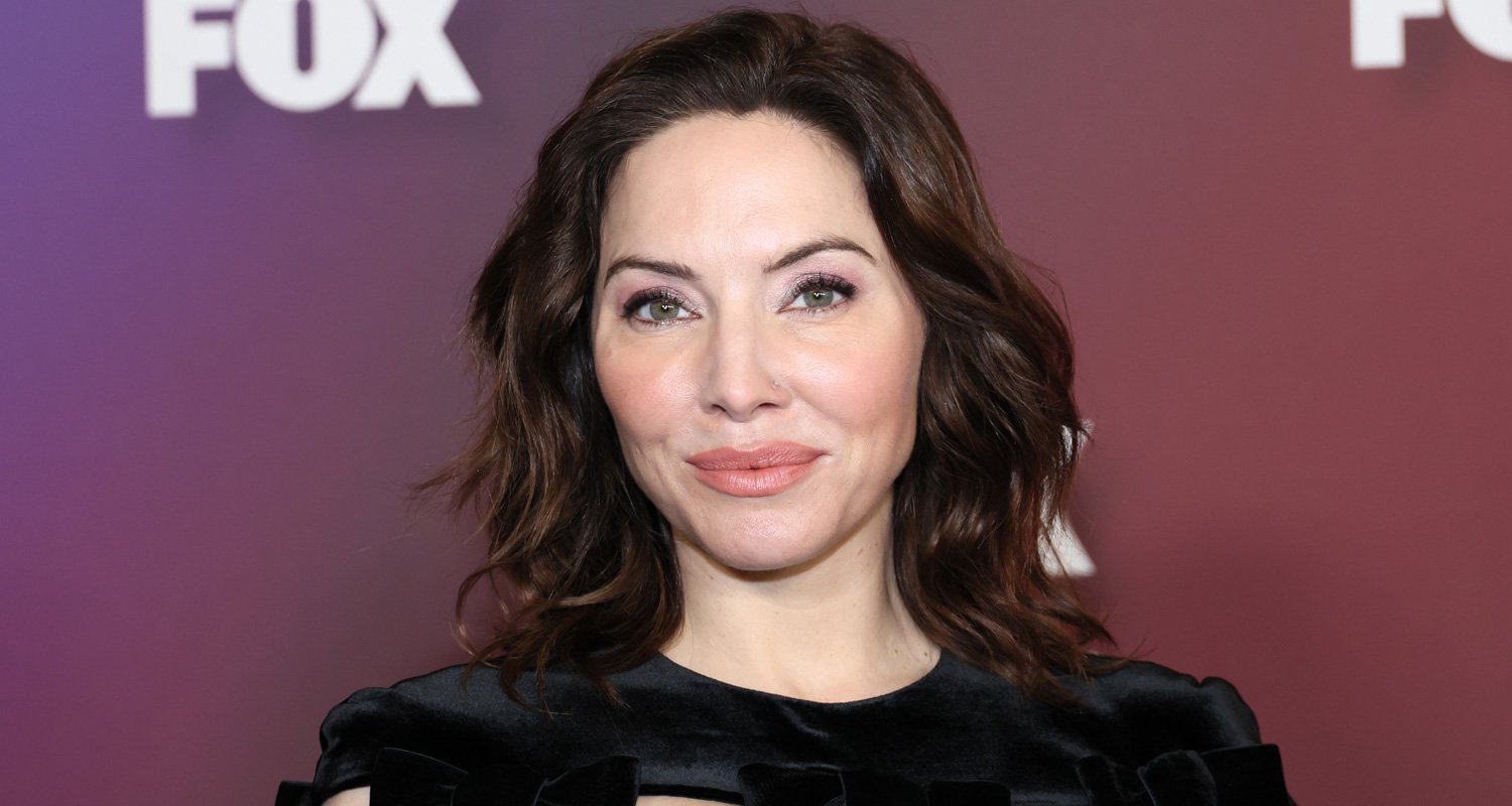 Pregnant Whitney Cummings Reveals Sex of Her Baby | Pregnant Celebrities, Whitney Cummings ...