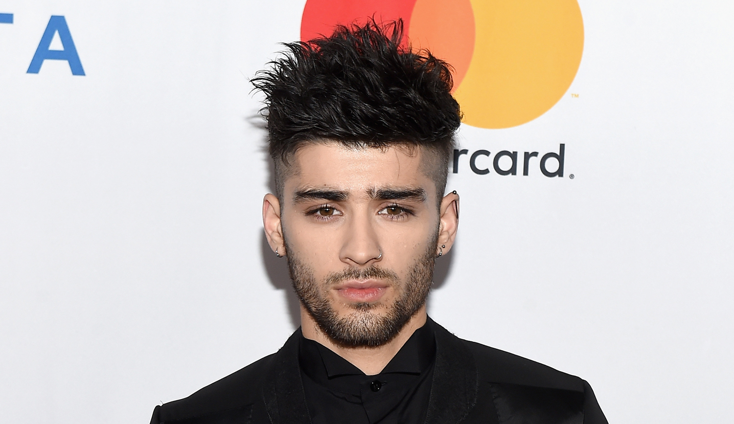 Zayn Malik Switches Record Label, Teases New Music | Music, Newsies ...