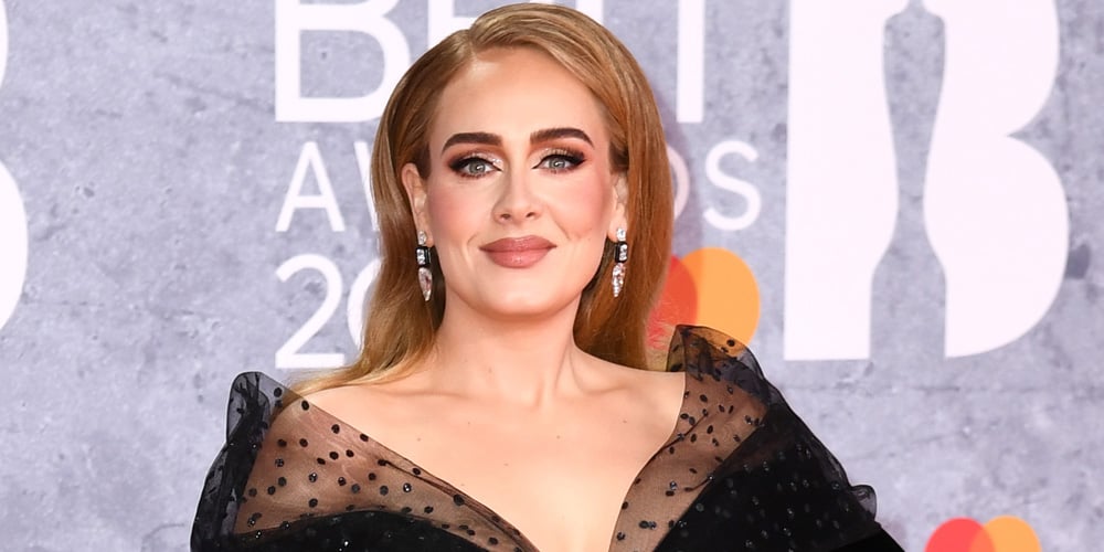 Adele Jokes With Her Vegas Crowd, Calling Out Other Audience Members ...