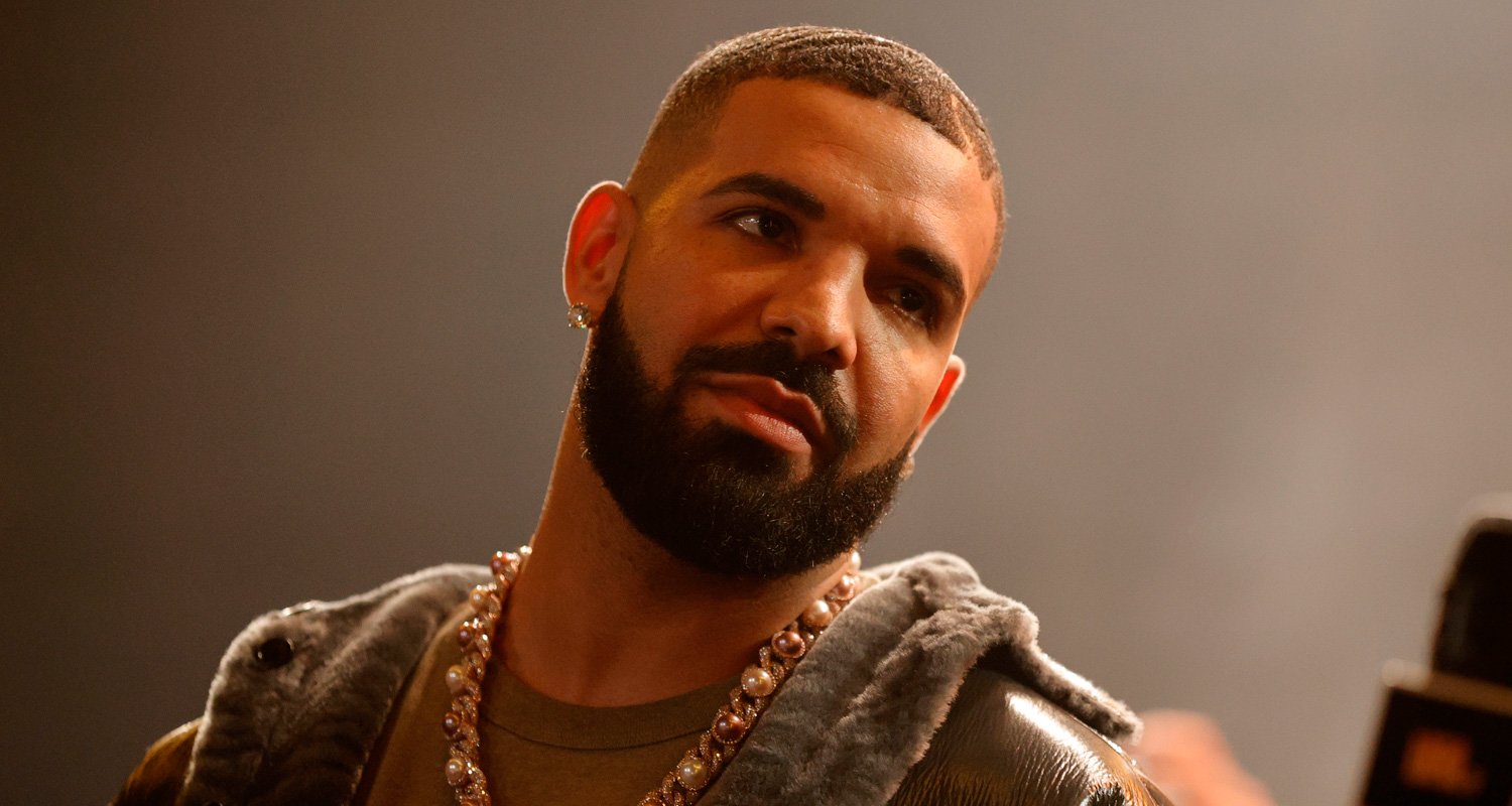 Drake Condemns Fan for Throwing Vape on Stage During Latest Concert ...