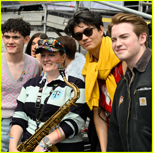 ‘Heartstopper’ Cast Debuts Season Two Teaser at London Pride – Watch ...