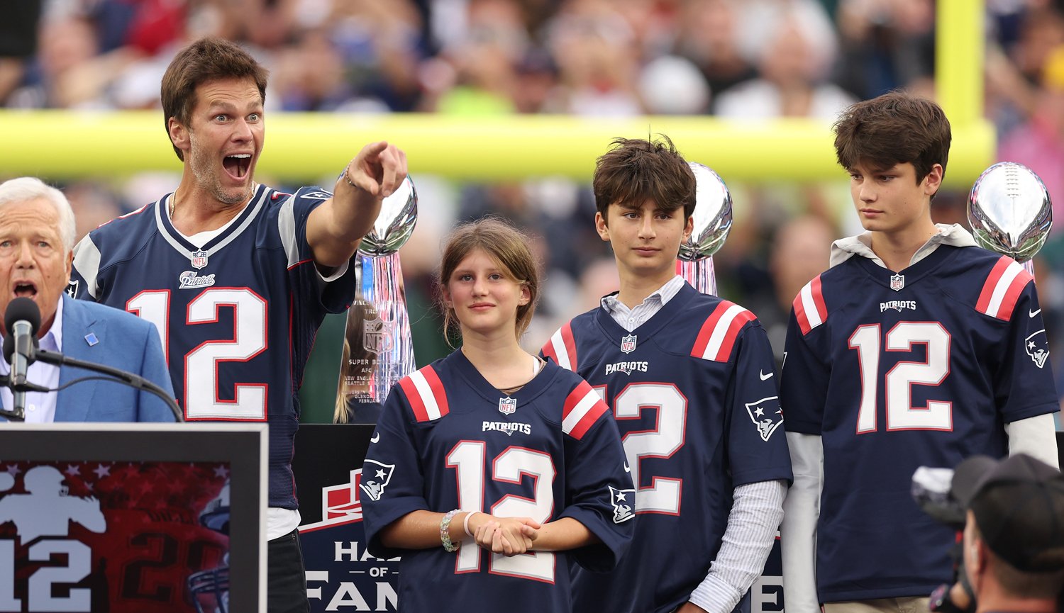 Tom Brady’s Three Kids Join Him for New England Patriots Ceremony ...