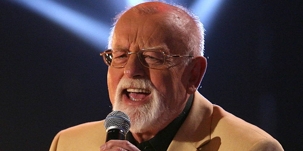 Roger Whittaker, ‘The Last Farewell’ Singer, Dies at 87 | RIP, Roger ...