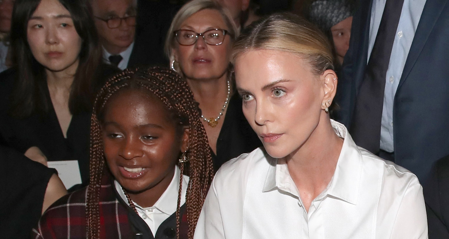 Charlize Theron Brings Daughter Jackson to Dior Fashion Show in Paris ...