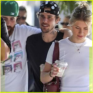 Justin Bieber Steps Out For Lunch With Friends in LA, Helps a Homeless ...