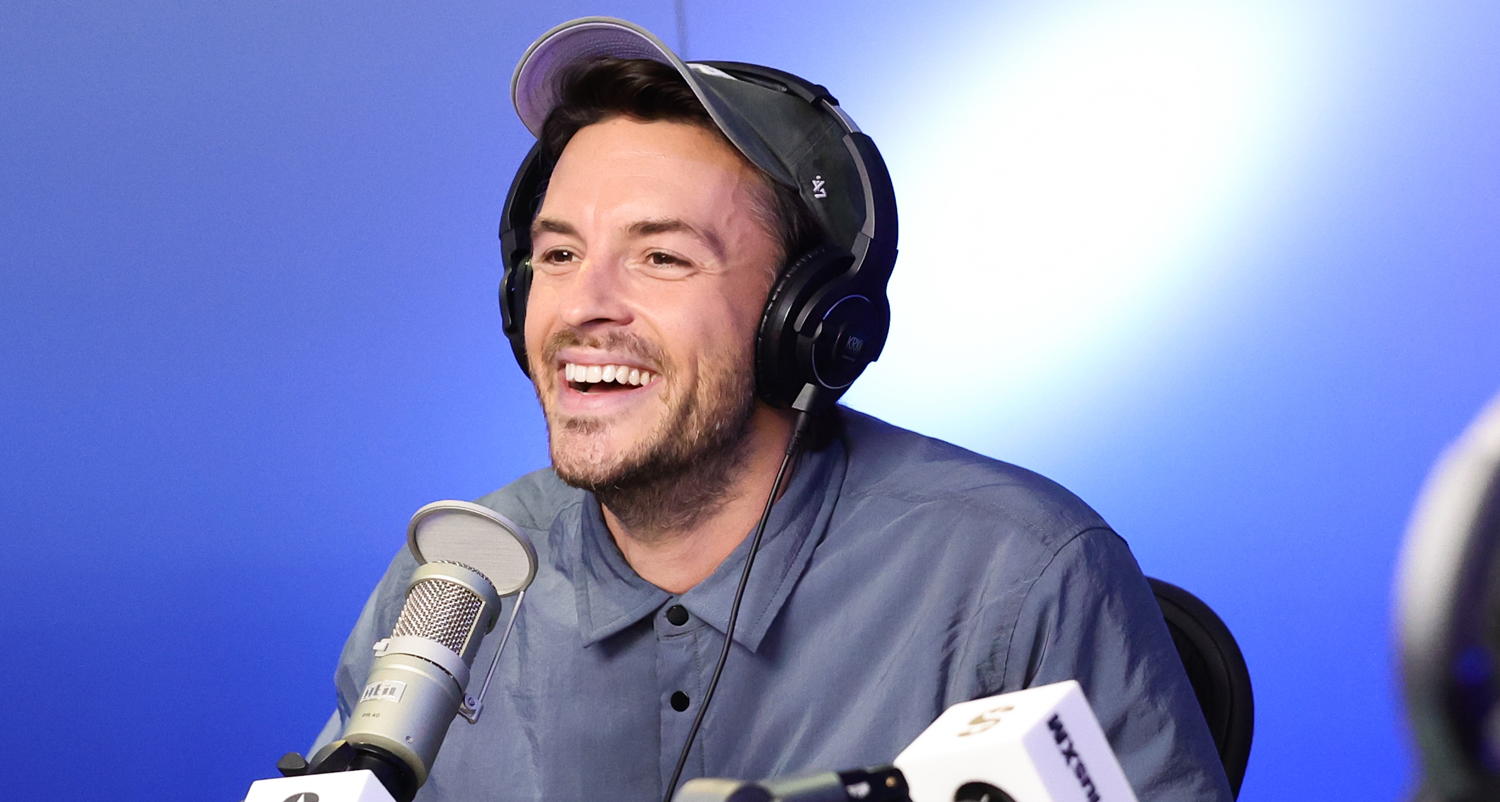 Jonathan Bailey Explains Why He Filmed ‘Wicked’ Scenes Alone When SAG ...