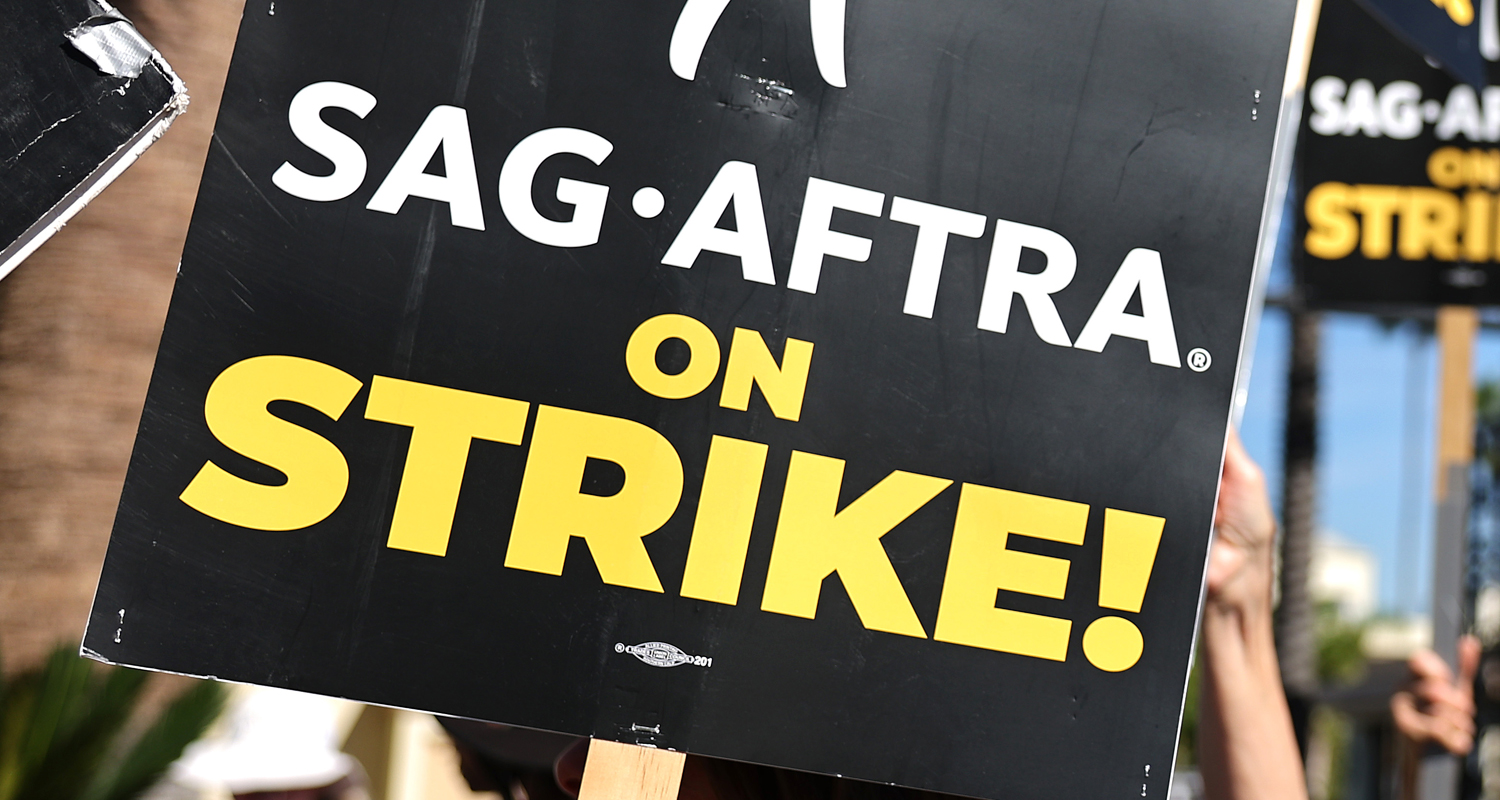 SAG-AFTRA Reaches Tentative Deal with Studios, Ending Actors Strike ...