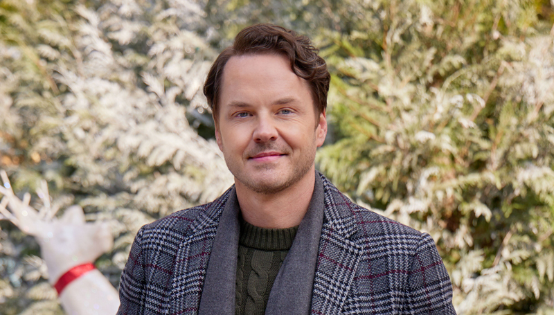 Is Paul Campbell Single or Married? The Hallmark Star Has Been More ...