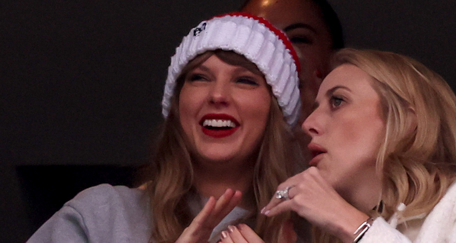 Taylor Swift Seen Giving Large Tips to Gillette Stadium Food Runners at Chiefs-Patriots Game ...