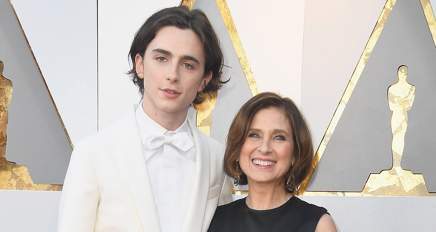Timothee Chalamet Reveals What His Mom Thinks of His Movies ‘Wonka ...