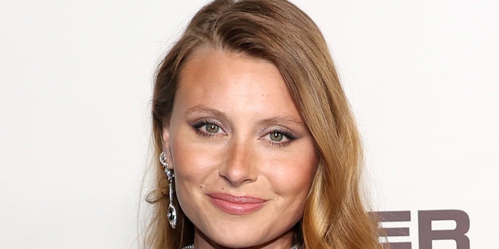 Aly & AJ’s Aly Michalka Is Pregnant, Expecting First Child with Stephen ...