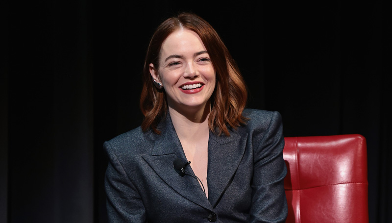 Emma Stone Rocks a Power Suit in First Appearance Since Earning 4th ...