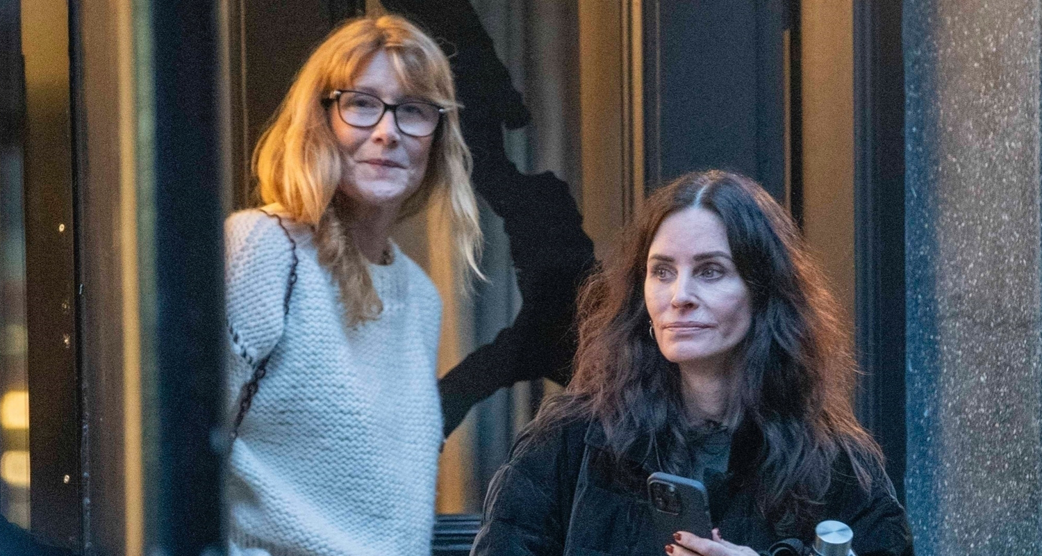 Courteney Cox & BFF Laura Dern Enjoy Day of Shopping in London ...
