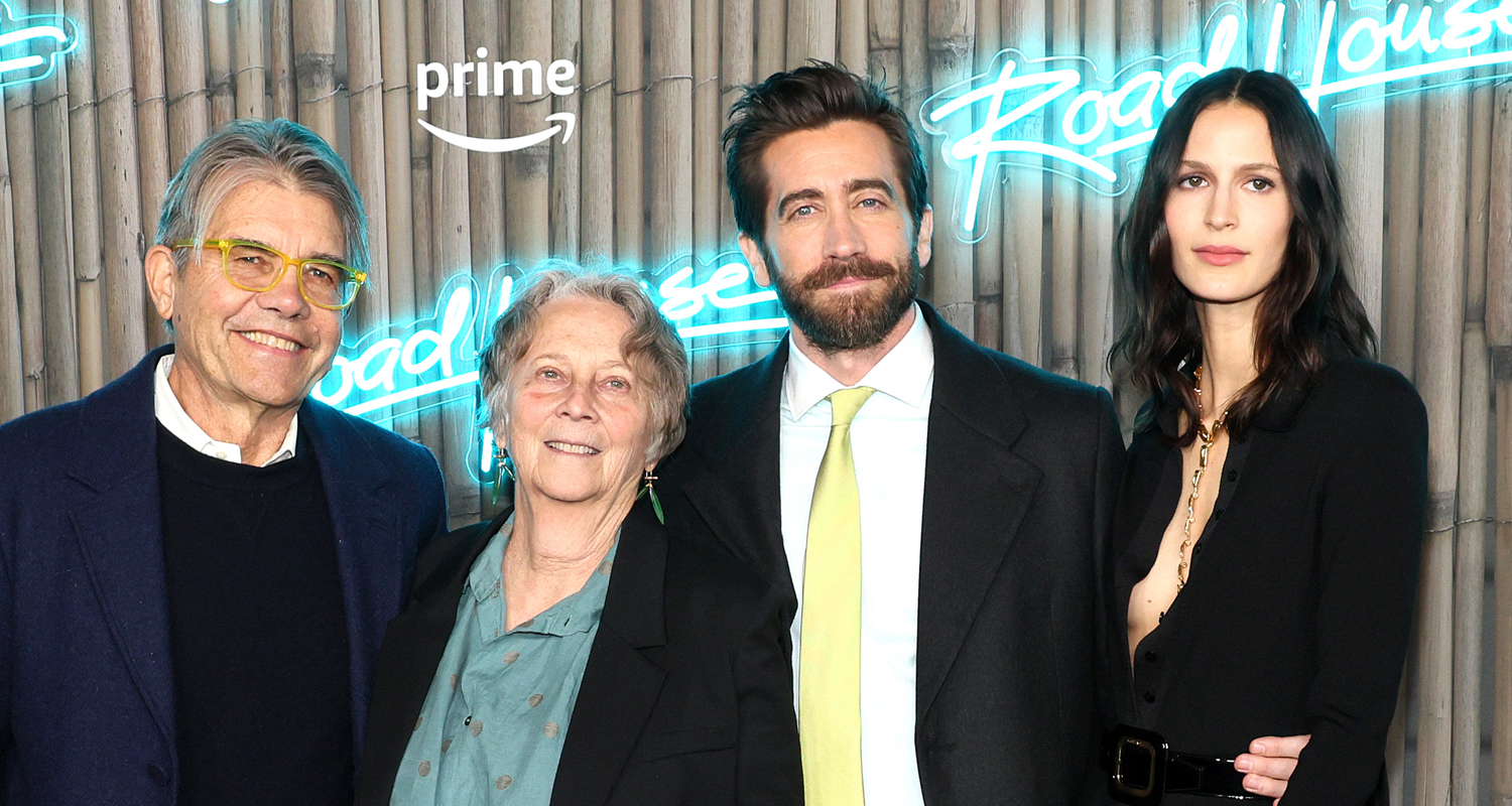 Jake Gyllenhaal Gets Support from Girlfriend Jeanne Cadieu & His ...