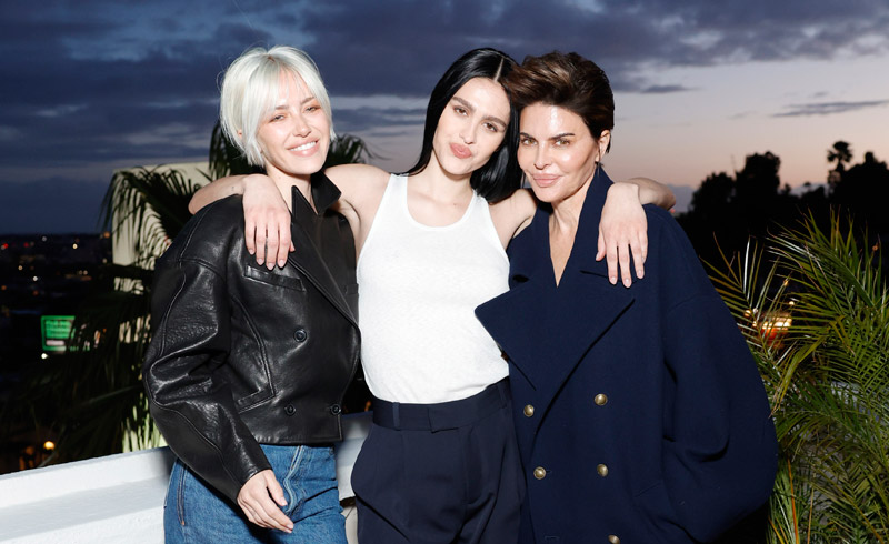 Amelia Gray Gets Support from Mom Lisa Rinna & Sister Delilah Belle ...