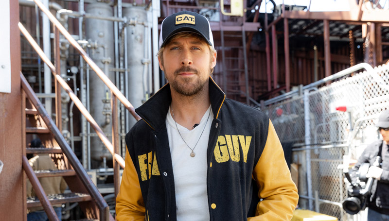 Ryan Gosling Makes Surprise Appearance at Universal Studios Stunt Show ...