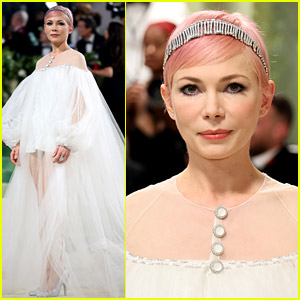 Michelle Williams Debuts New Bright Pink Hair on Met Gala 2024 Red ...