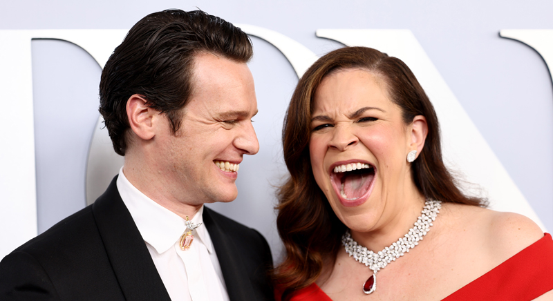 Jonathan Groff & Pregnant Lindsay Mendez Share Sweet Moment on Tony ...