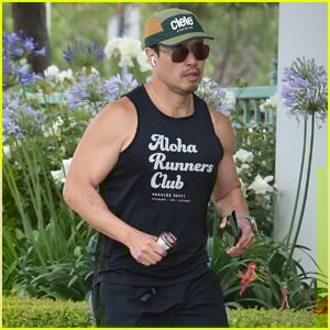 Randall Park Shows Off His Muscles During a Run in Studio City ...