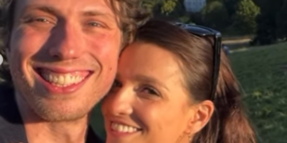 Marisa Abela & Boyfriend Jamie Bogyo Are Engaged! | Engaged, Jamie ...