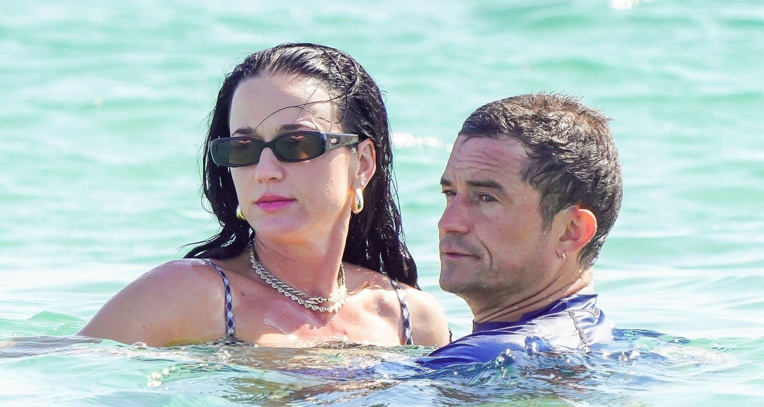 Katy Perry & Orlando Bloom Canoodle in the Ocean During Beach Outing in ...