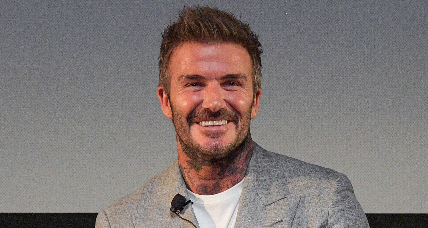 David Beckham Goes Shirtless for Workout at Wife Victoria’s Request! | David Beckham, Shirtless ...