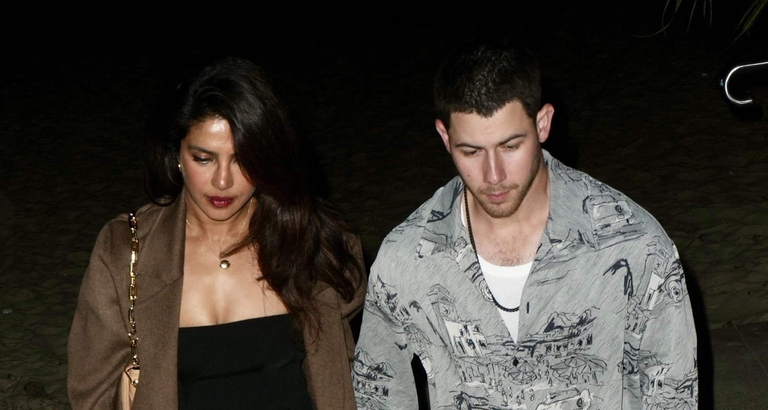 Nick Jonas & Priyanka Chopra Hold Hands on Date Night in Brisbane ...