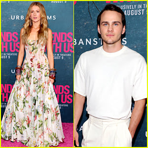 Young Lily & Atlas Actors, Isabela Ferrer & Alex Neustaedter, Walk Red ...