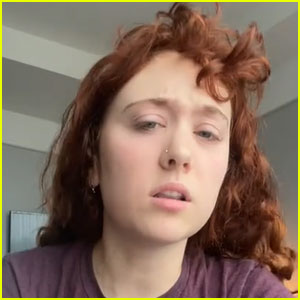 Chappell Roan Clarifies She’s Voting for Kamala Harris, But Still Has ...