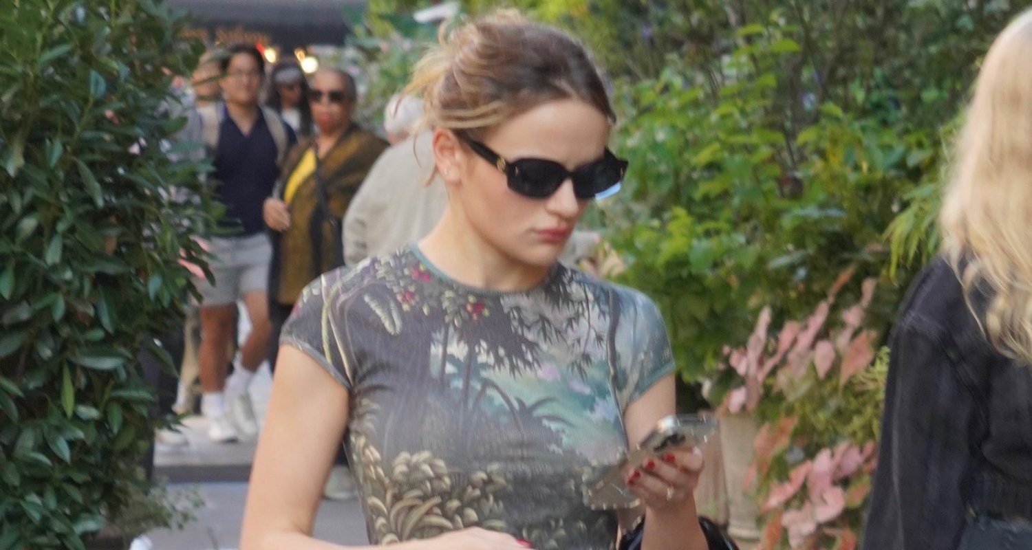 Joey King’s Stylish Turn in Cool Girl Ballet Flats | Joey King ...