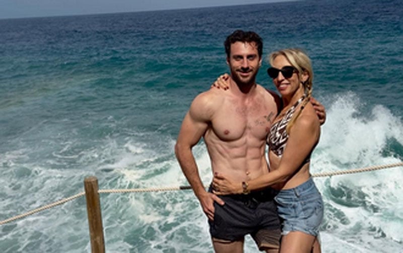 Aaron Taylor-Johnson Bares Ripped Abs Alongside Wife Sam in New Vacation Photos! | Aaron Johnson ...
