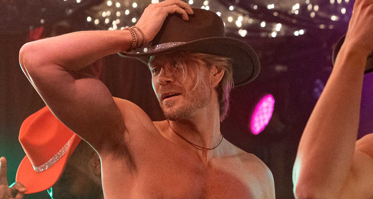 Chad Michael Murray Strips Down In First Look at Burlesque Christmas ...