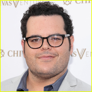 Josh Gad Explains Why Celebrities Don’t Want to Get Involved in ...