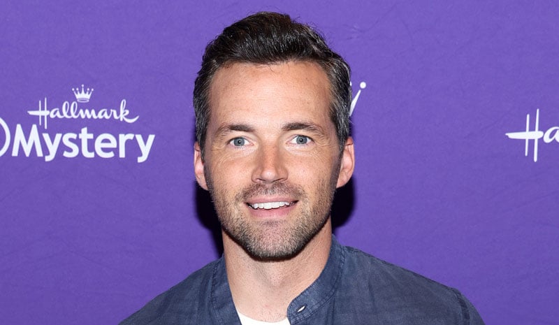 Is Ian Harding Single or Married? Meet the ‘Our Little Secret’ Actor’s ...