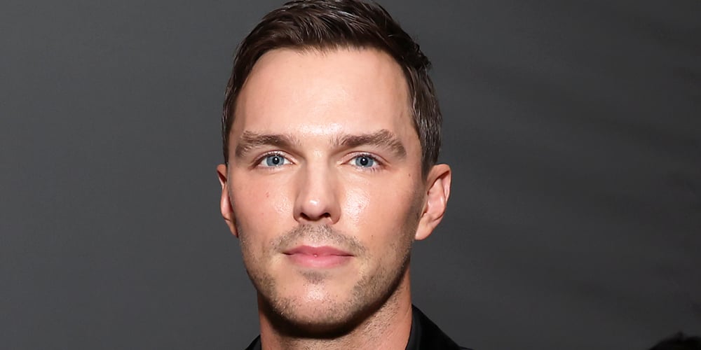 Nicholas Hoult Seemingly Confirms He’s Married to Girlfriend Bryana ...