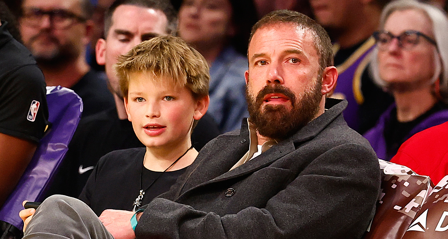 Ben Affleck Sits Courtside with Son Samuel at L.A. Lakers Game! | Ben ...