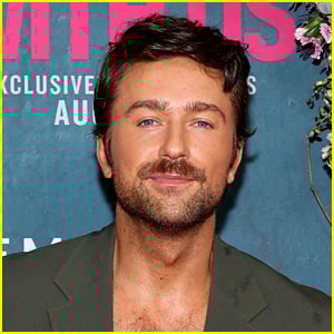 Brandon Sklenar makes red carpet debut with girlfriend Courtney ...