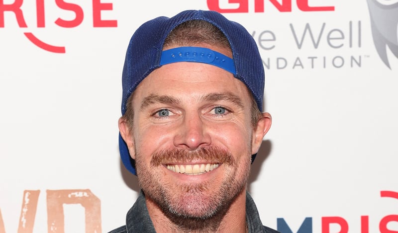 ‘Suits: LA’ Actor Stephen Amell Shows Off Legs After First Run in Over ...