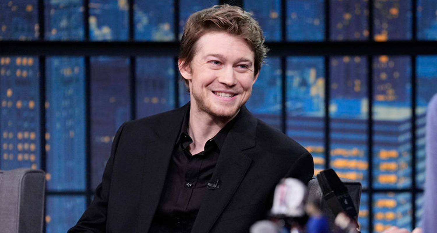 Joe Alwyn Makes Late Night Talk Show Debut On ‘Late Night With Seth ...