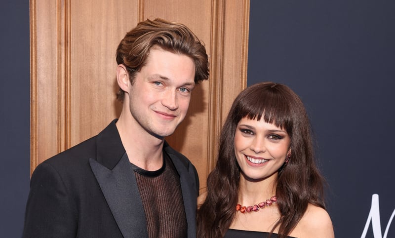 Maxton Hall’s Harriet Herbig-Matten Reacts to Damian Hardung Dating ...